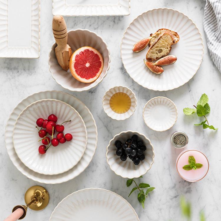Lilly & Lula | White Scalloped Ceramic Tableware Plates & Bowls - 6 Sizes
