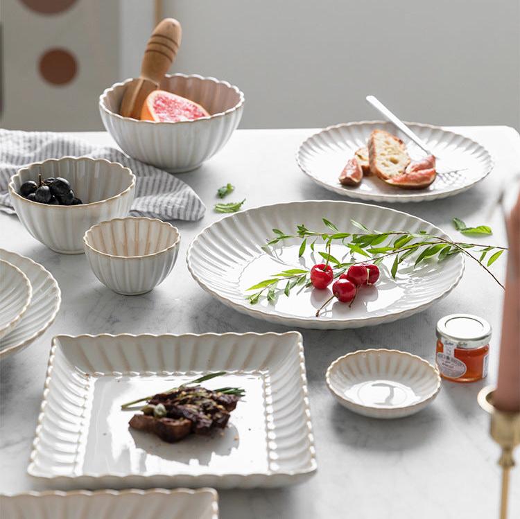 Lilly & Lula | White Scalloped Ceramic Tableware Plates & Bowls - 6 Sizes