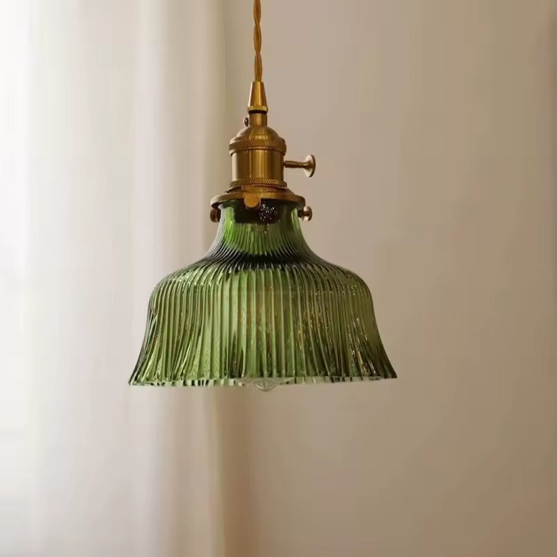 Lilly & Lula | Traditional Old English Holophane Long Ripple Scallop ...